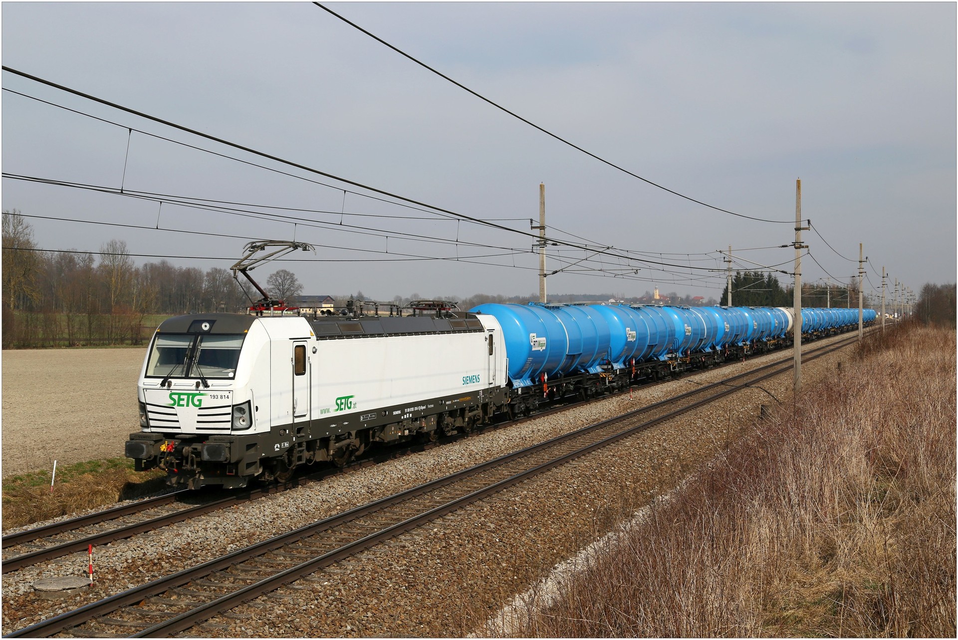 Bahn- und Intermodale Systeme & Lösungen | LOGrail & Kombi